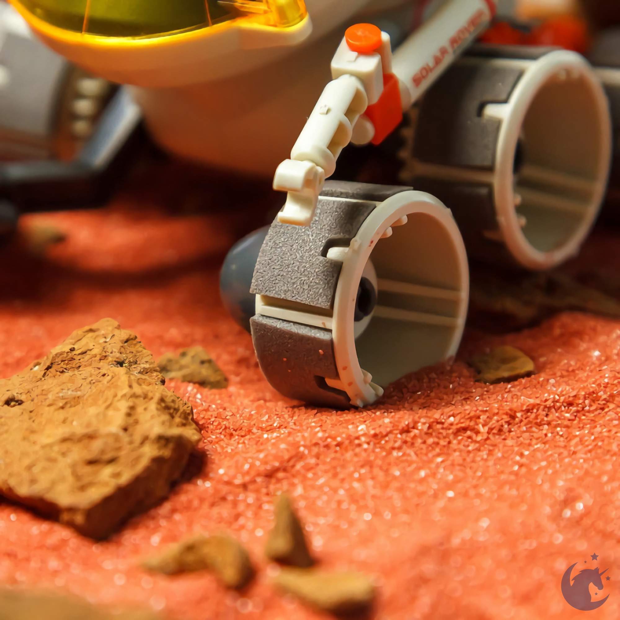 CIC Kits Solar Rover Kit Green Energy Solar Powered STEM Toy Age 8 ...